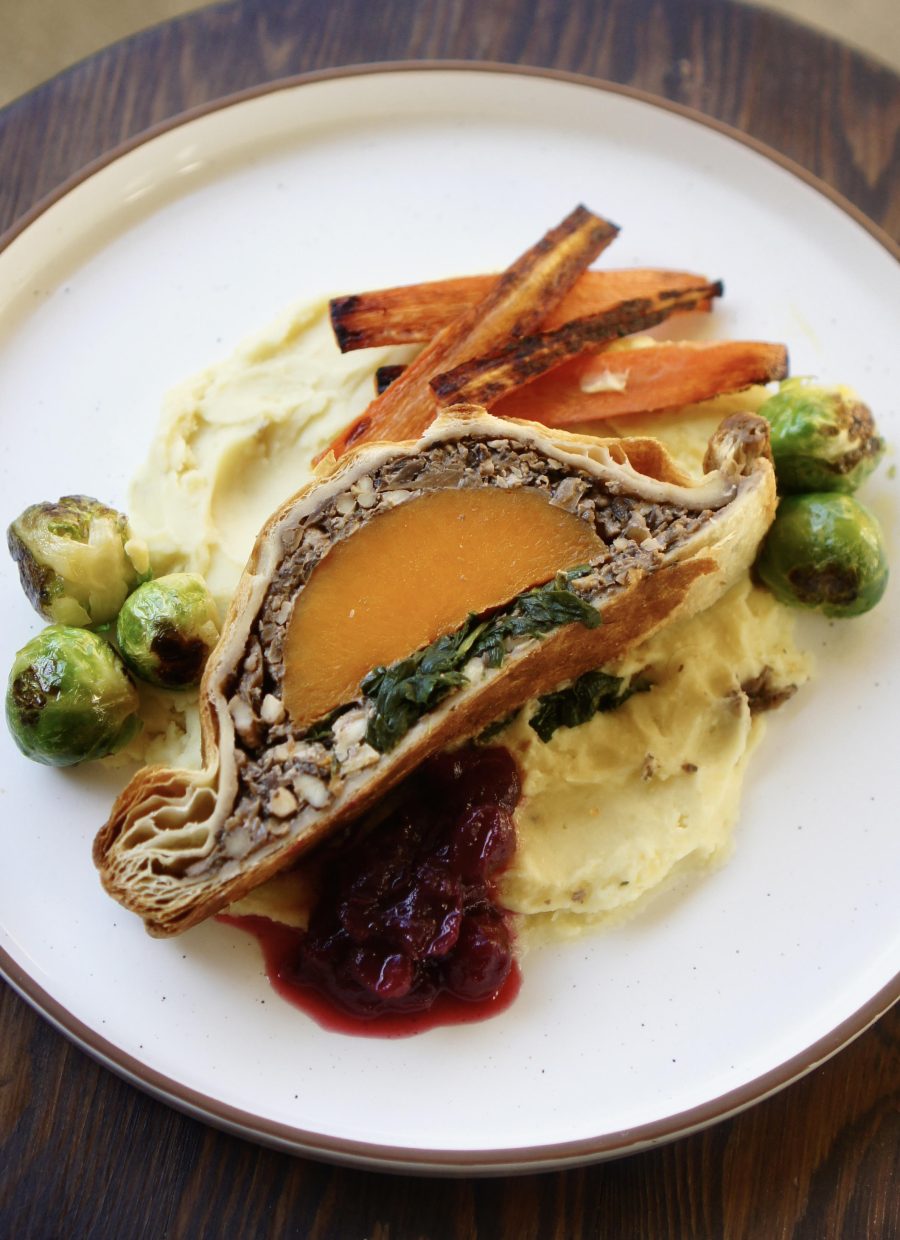 Where to Eat on Christmas Eve and Christmas Day in Los Angeles