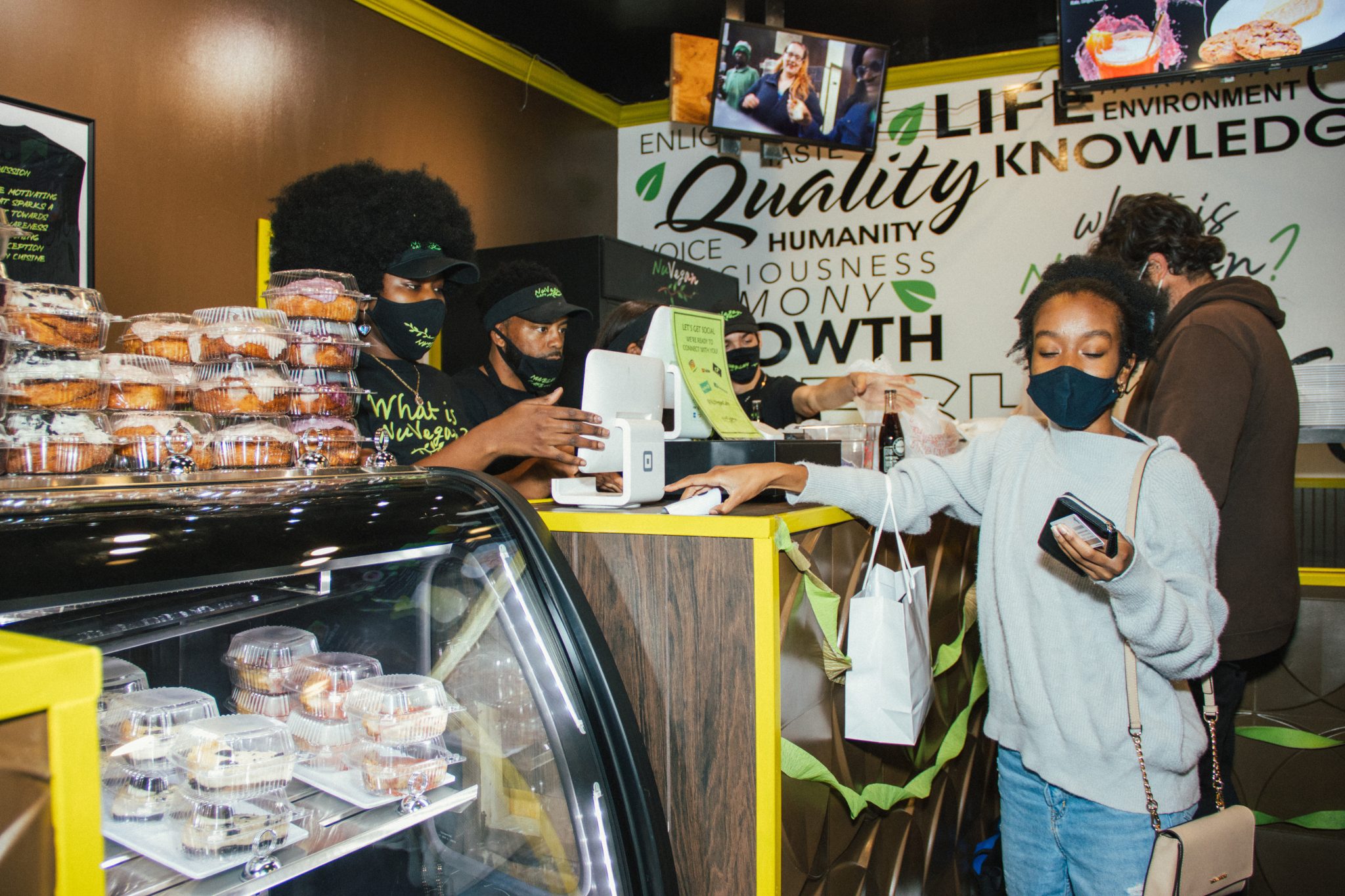 This Washington, D.C. Area Black-Owned Vegan Restaurant Now Has 6 ...