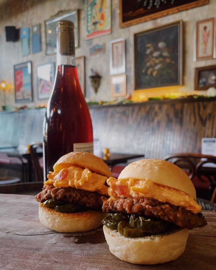 12 Vegan and Vegan-Friendly Restaurants in Tampa, Florida