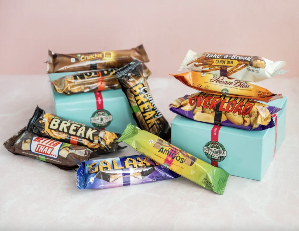 7 Vegan Candy Bar Brands That Remind Us of Childhood