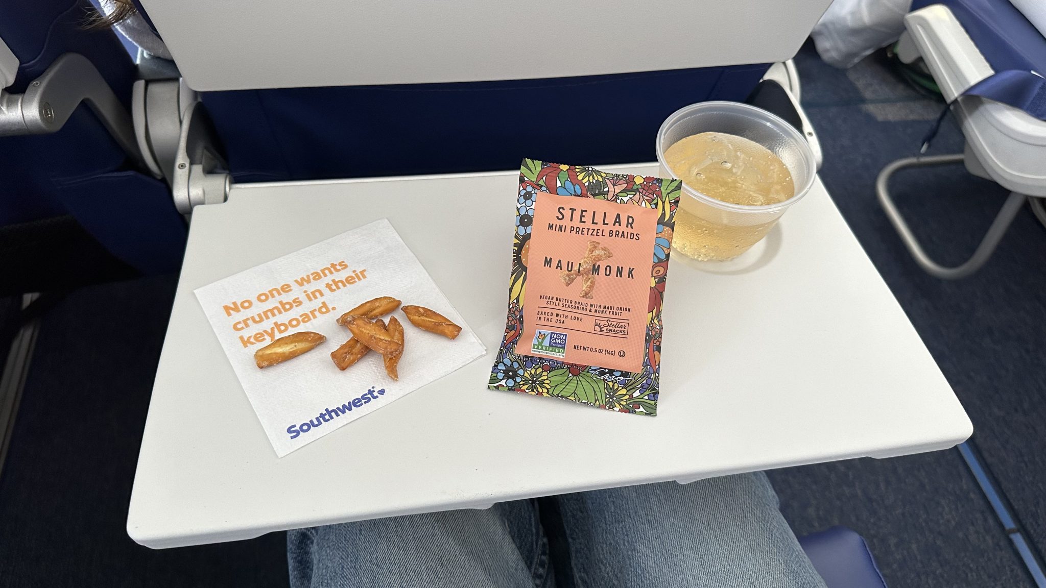 The 10 Best Vegan Airline Snacks
