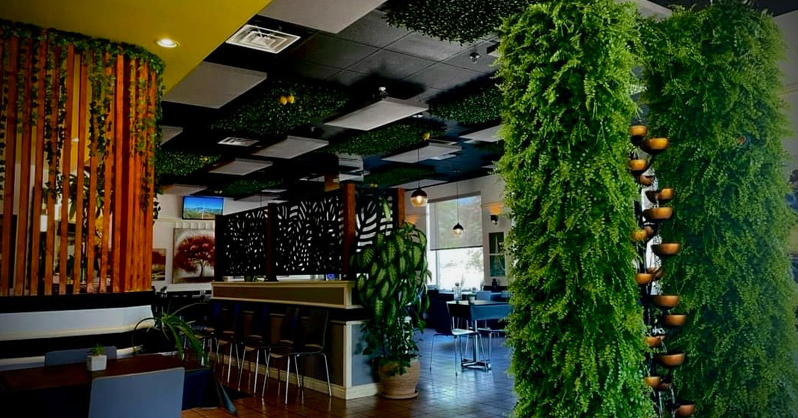 Going Vegan: How This Canadian Restaurant Transitioned to an All-Vegan Menu