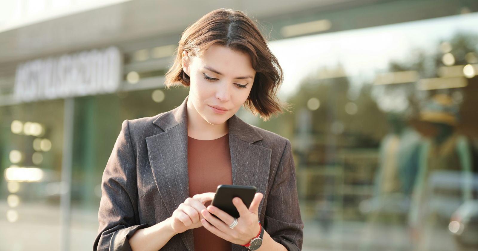 7 subtle habits that make your adult children feel judged—even if that ...