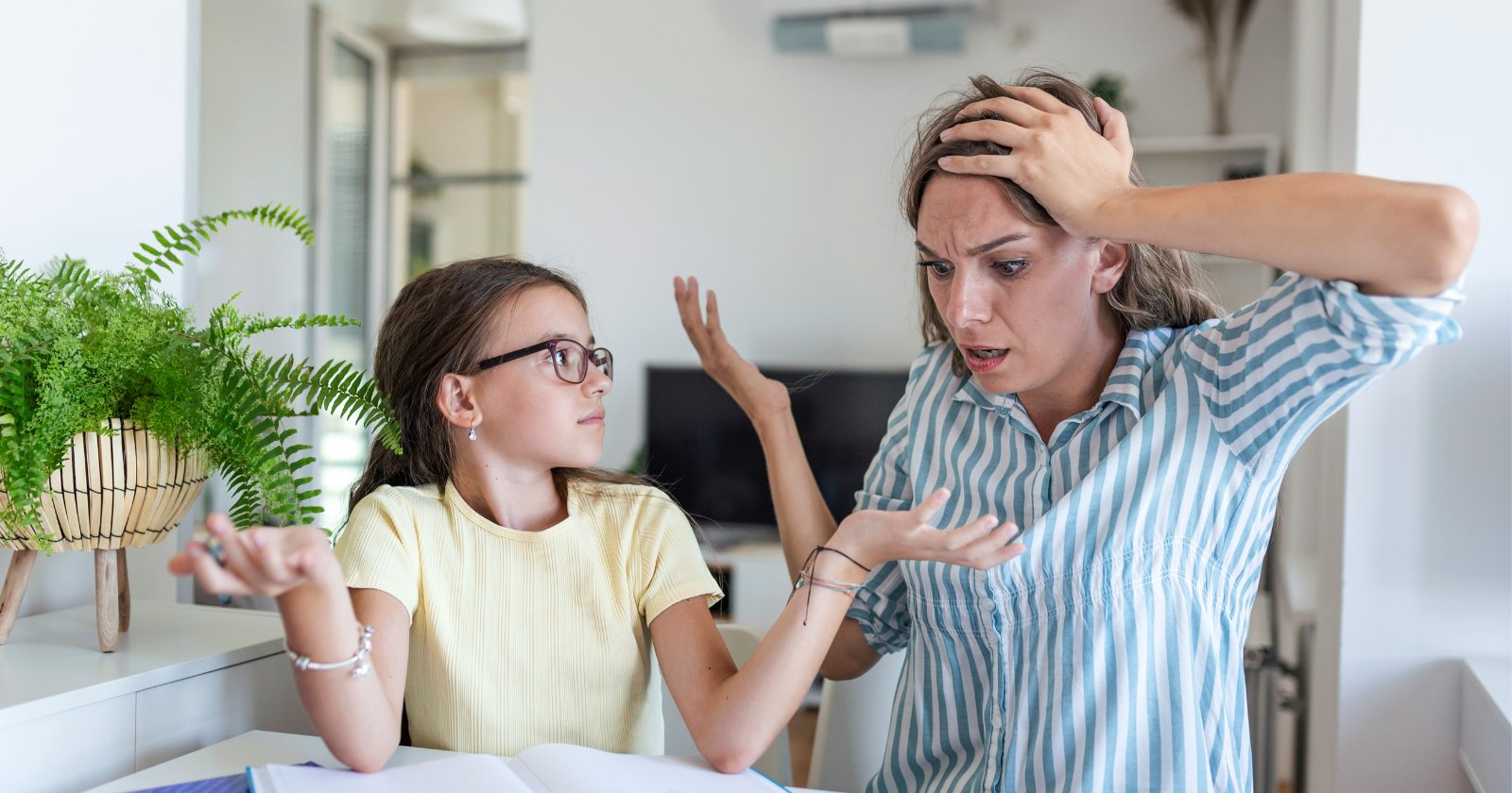 People raised in chaotic homes often show these 7 subtle adult ...