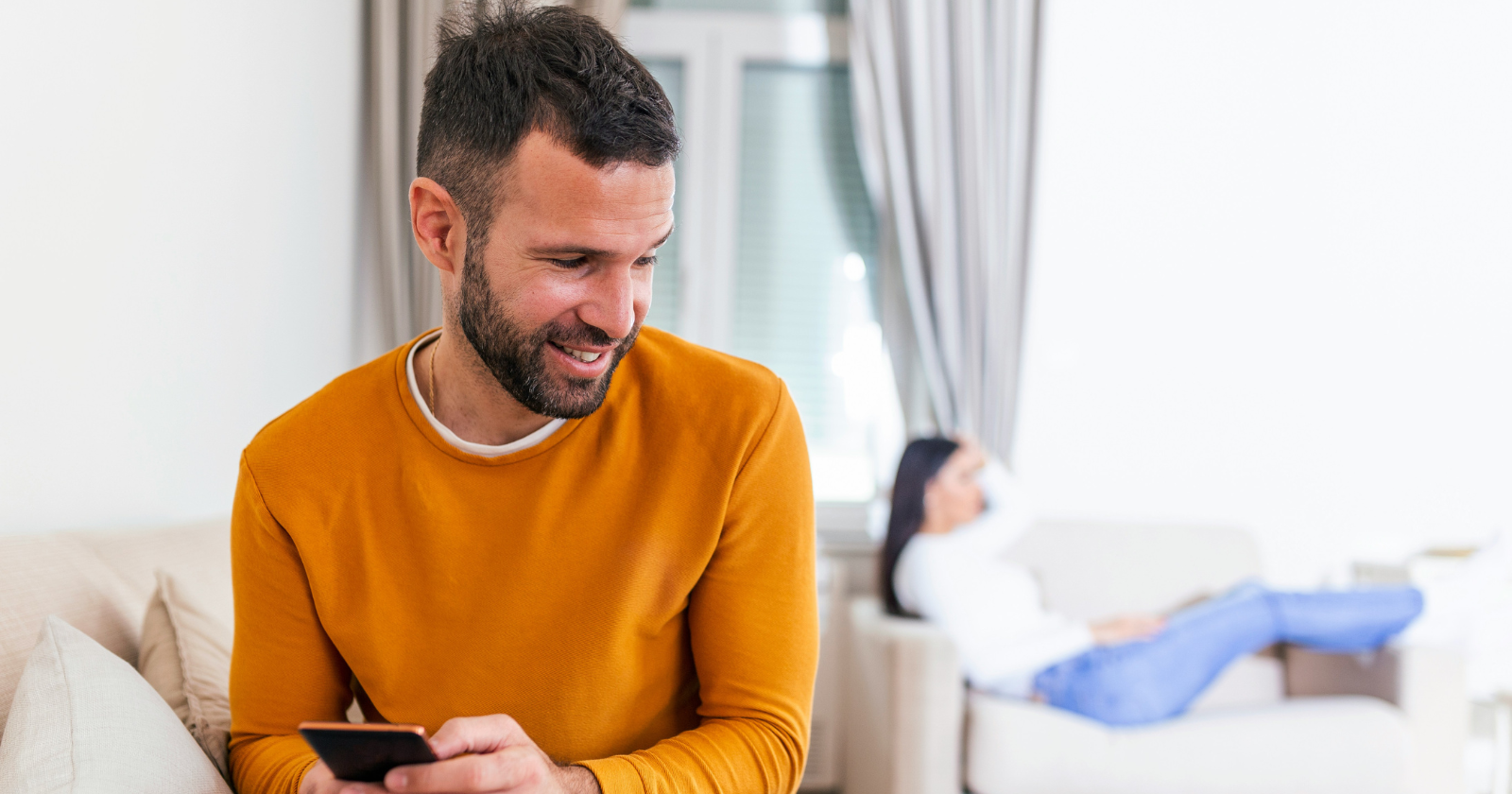 9 subtle things a man does when he's hiding something big – VegOut