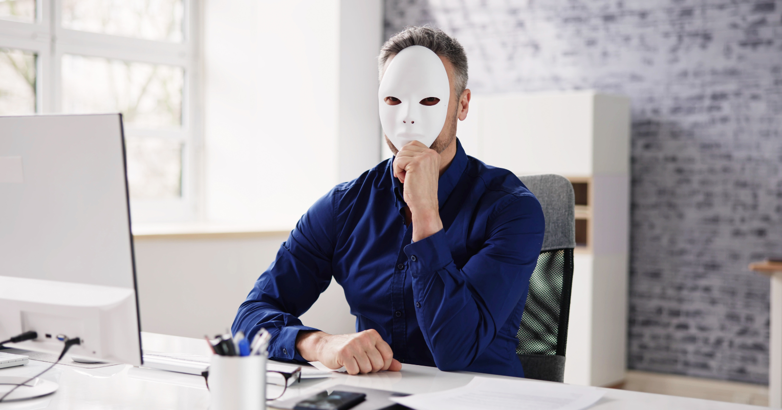 7 subtle signs they're not a good person, even if they seem nice on the ...