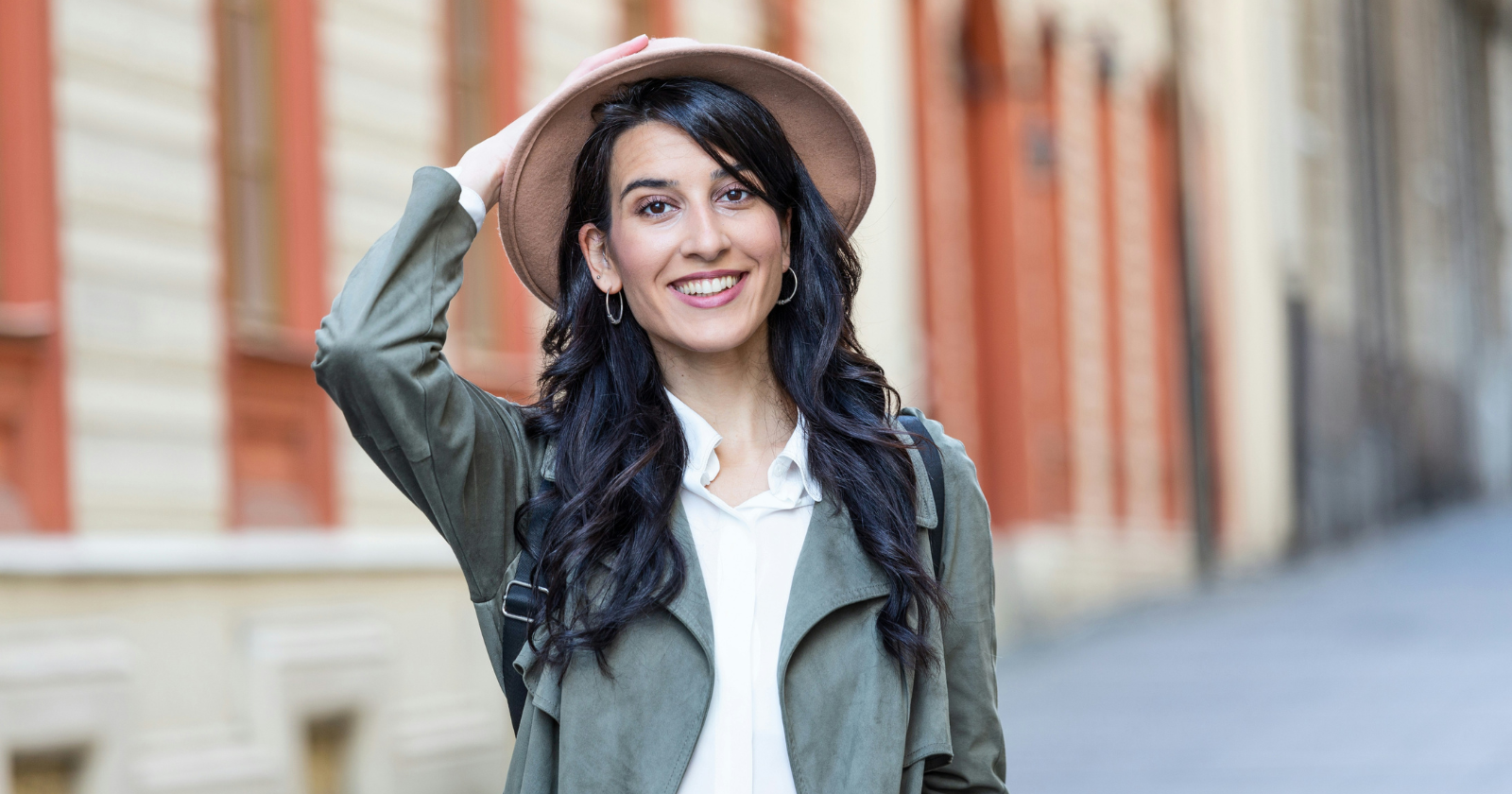 If you wear the same “signature look” every day, psychology says you ...