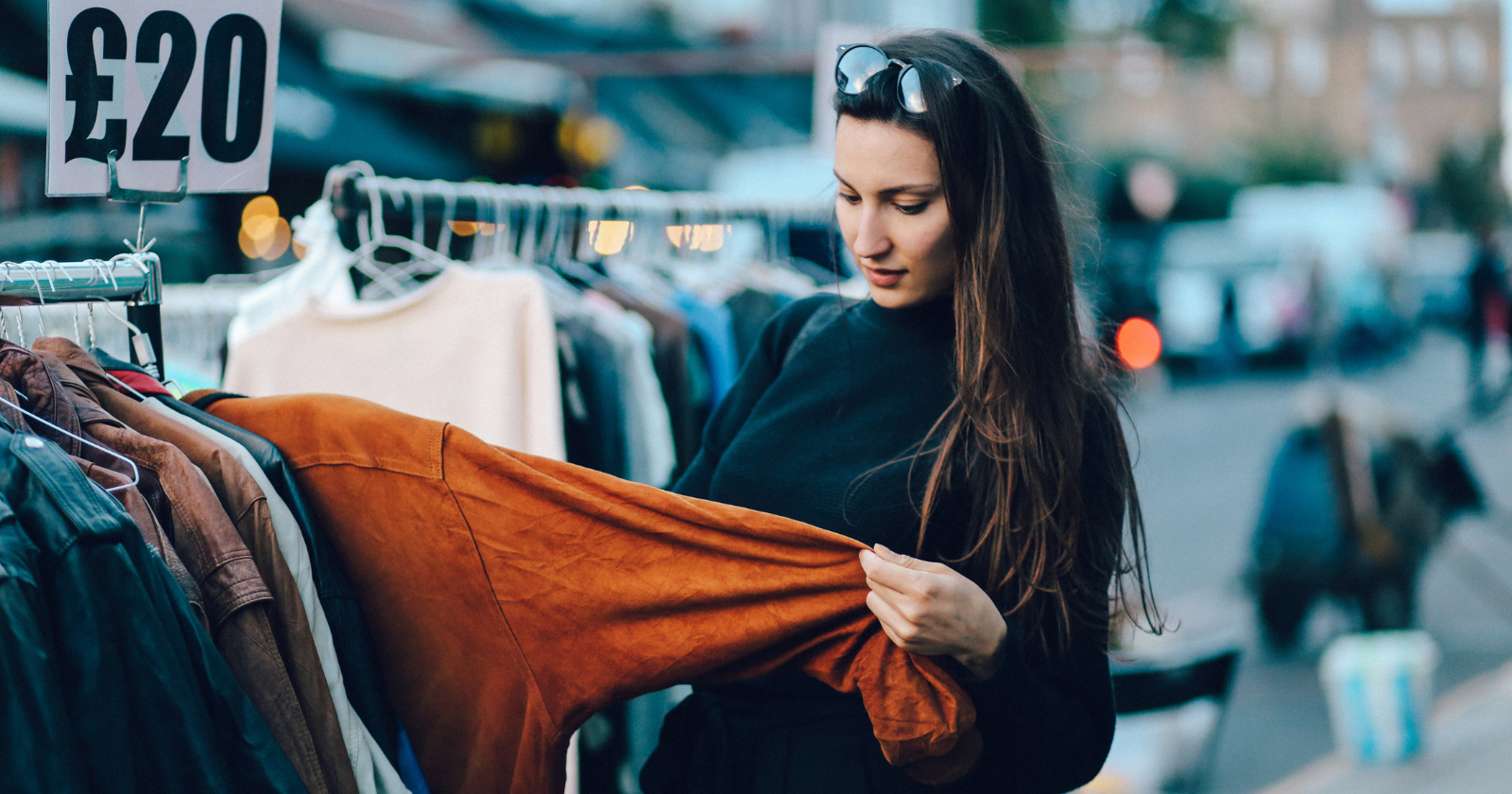 8 items lower-middle-class women wear that instantly give away their ...