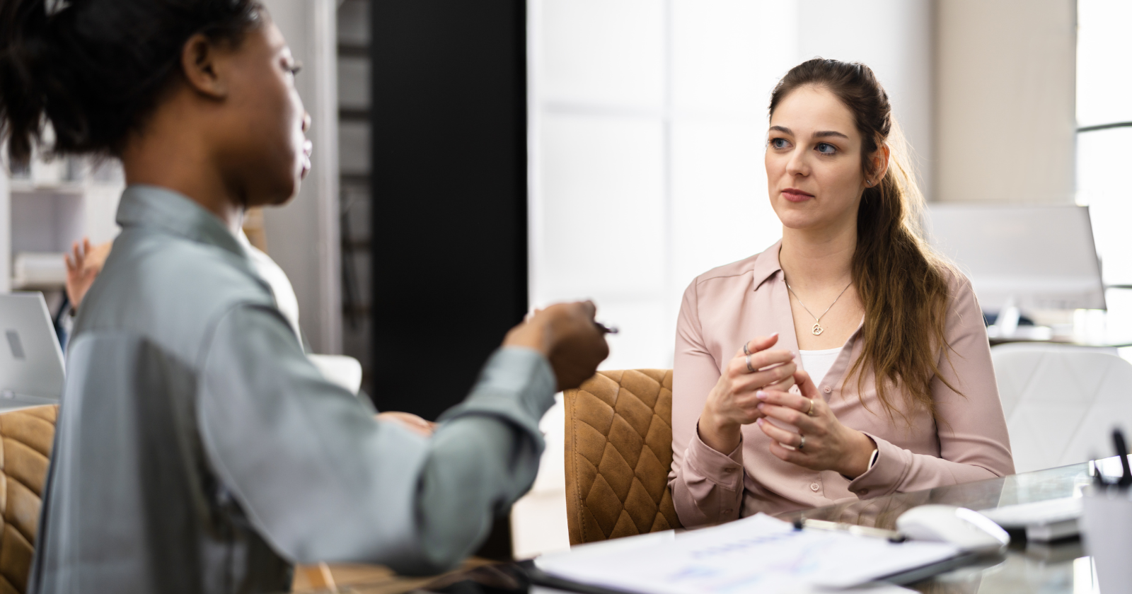 8 things highly intelligent people almost always notice about others ...