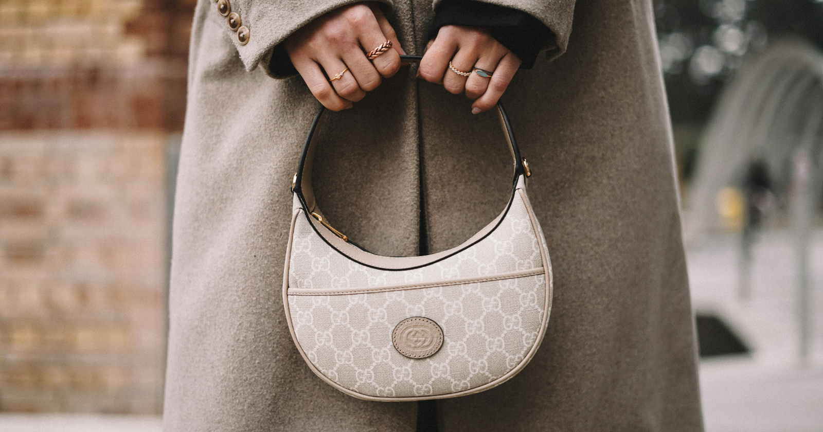 9 handbag details that can quickly reveal whether you have taste or money