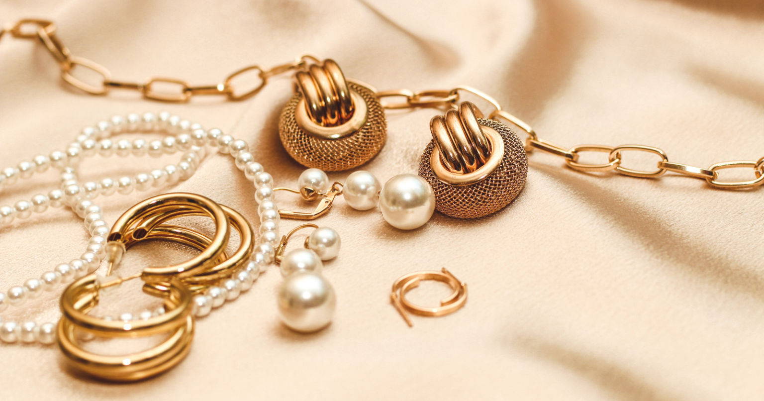 10 things people post online to appear upper-class (that the actual ...