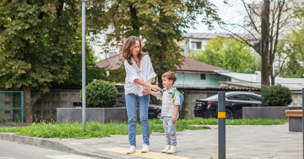 10 things lower-middle-class parents naturally teach their kids that ...