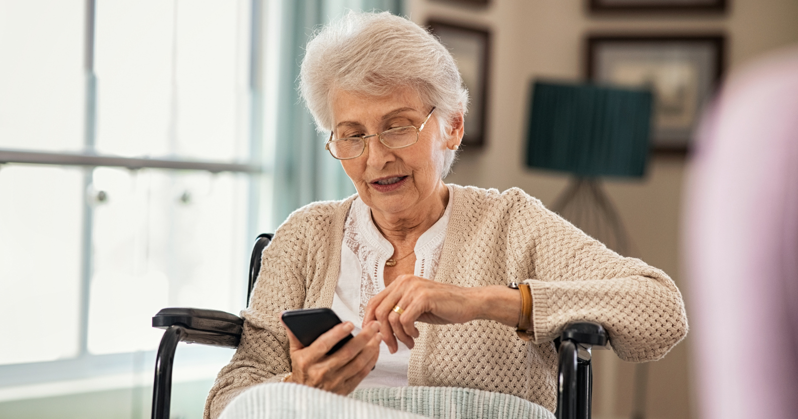 7 things Boomers post on Facebook that their adult children find ...