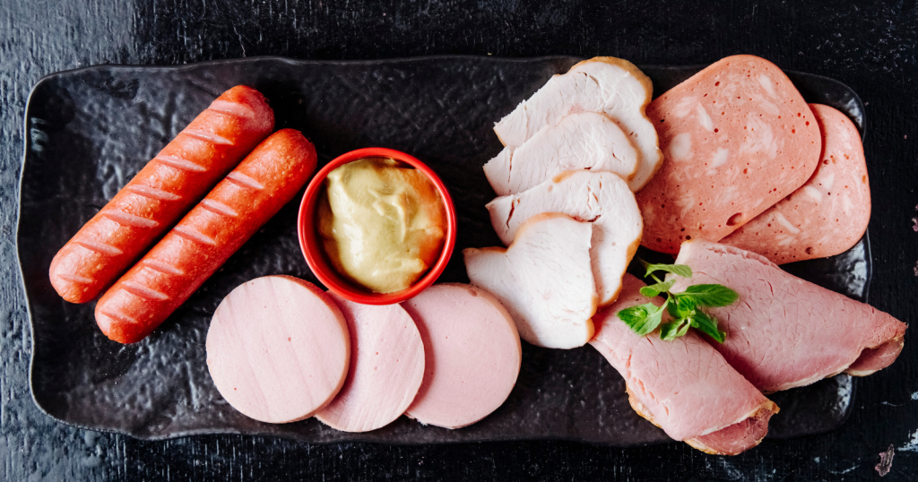 There's no safe amount of processed meat, experts warn—any level ...