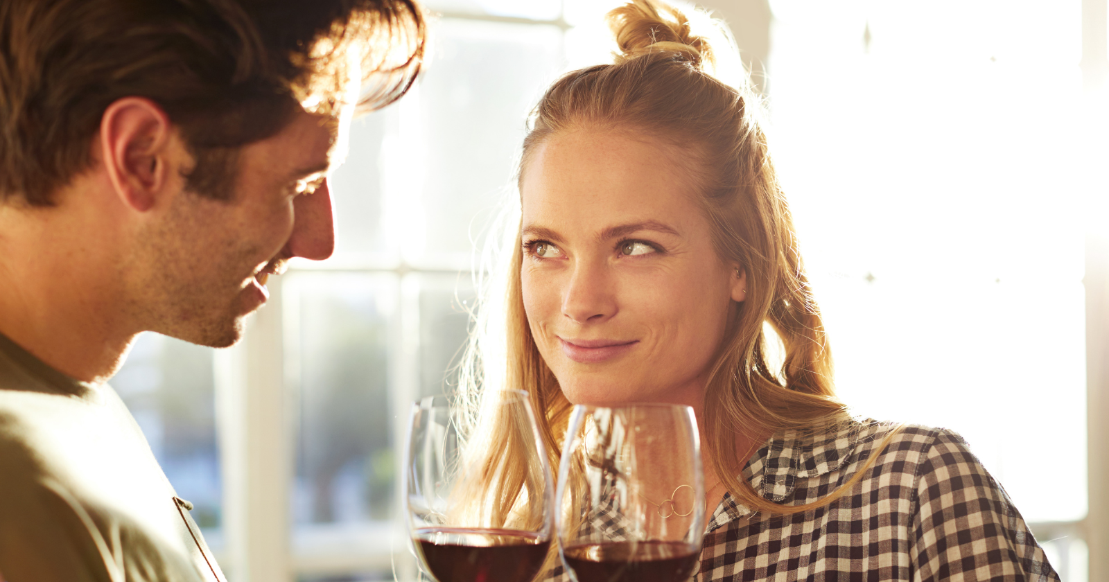 Can you do these 7 things in public? Upper class people do them ...